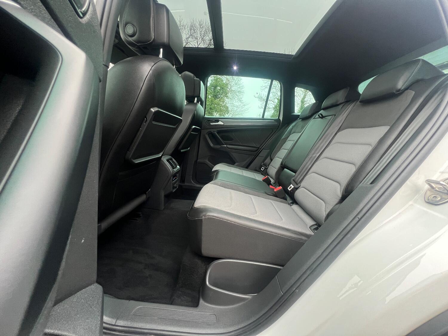 Used VOLKSWAGEN TIGUAN 2017 White in Andover, Hampshire | Smith and Clarks