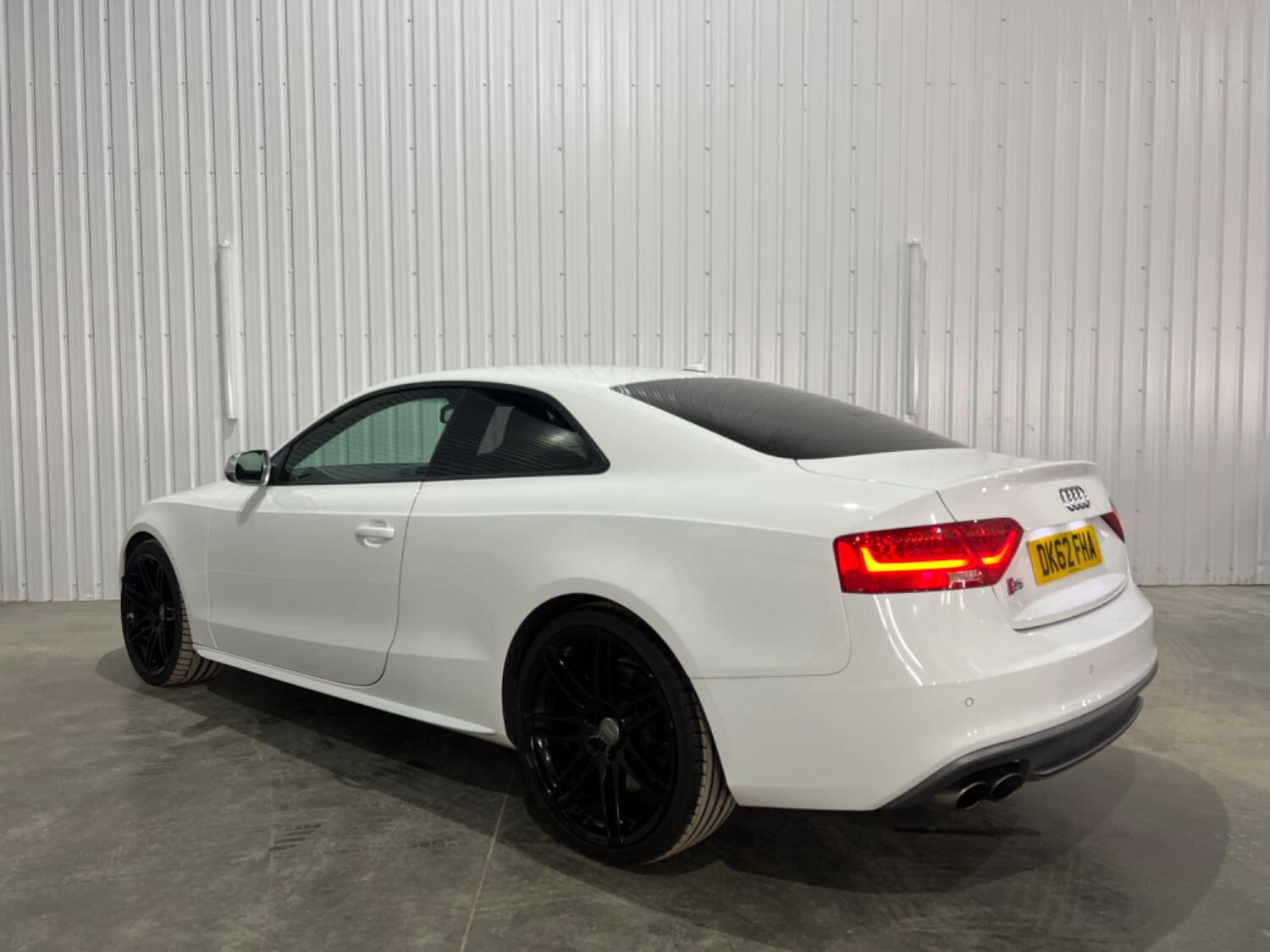Used AUDI S5 2012 White in Andover, Hampshire | Smith and Clarks