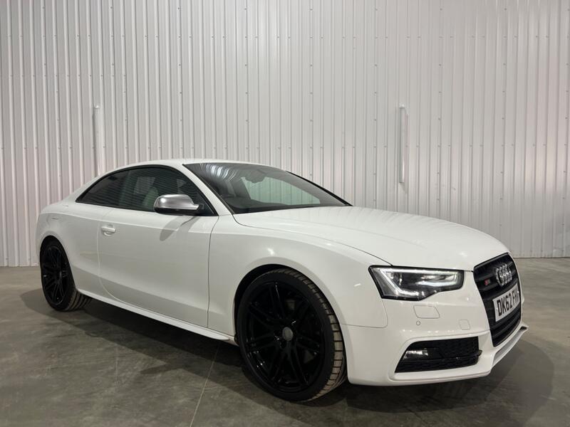 Used AUDI S5 2012 White in Andover, Hampshire | Smith and Clarks