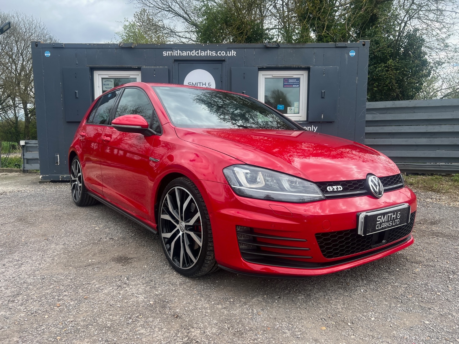 SOLD - Used VOLKSWAGEN GOLF 2014 Red in Andover, Hampshire | Smith and ...