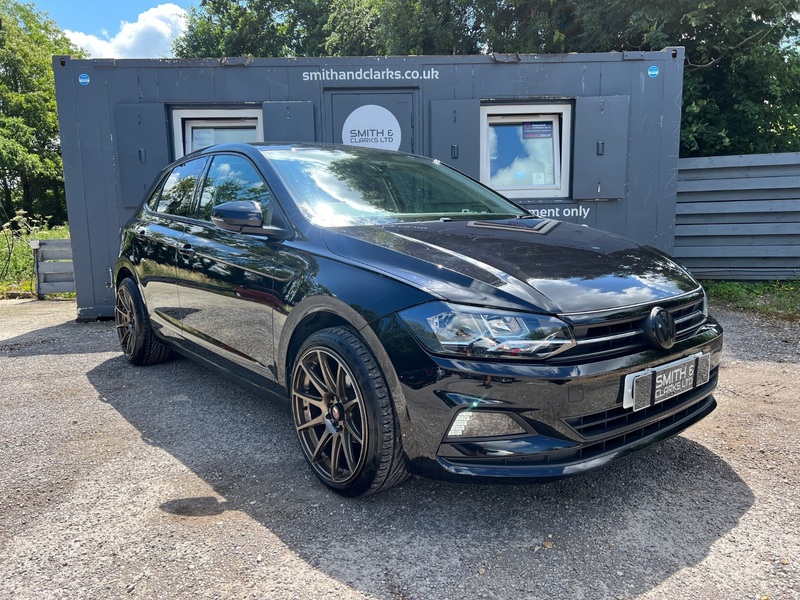Used VOLKSWAGEN POLO 2018 Black in Andover, Hampshire | Smith and Clarks